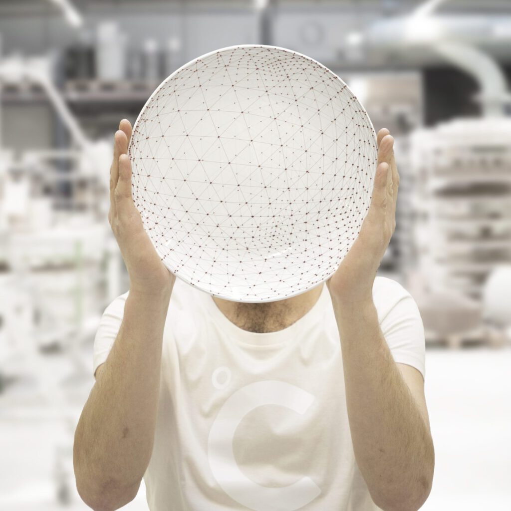 Alex de Witte Plate | Cor Unum