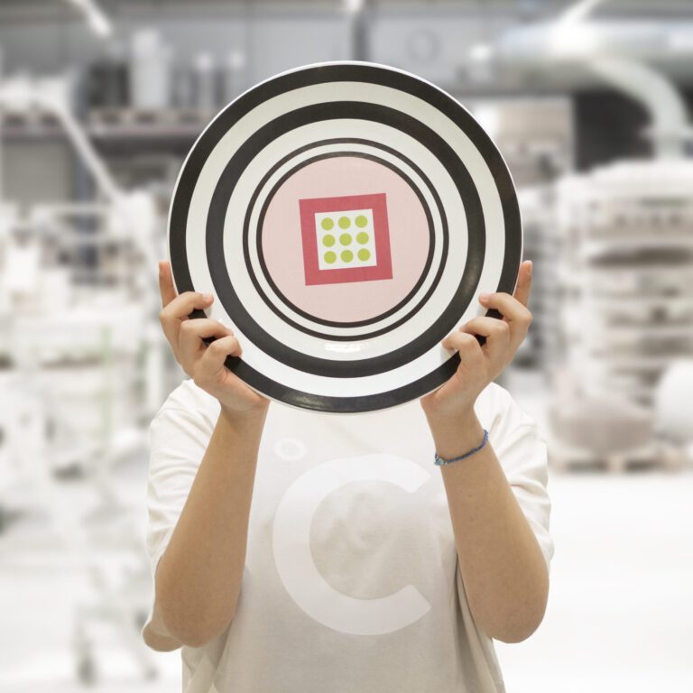 Nathalie du Pasquier Plate | Cor Unum